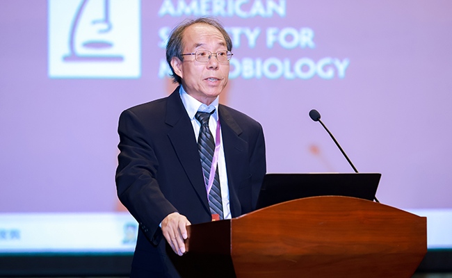 MID Alum Jing-Ren Zhang, PhD, encourages students to work hard, but ...